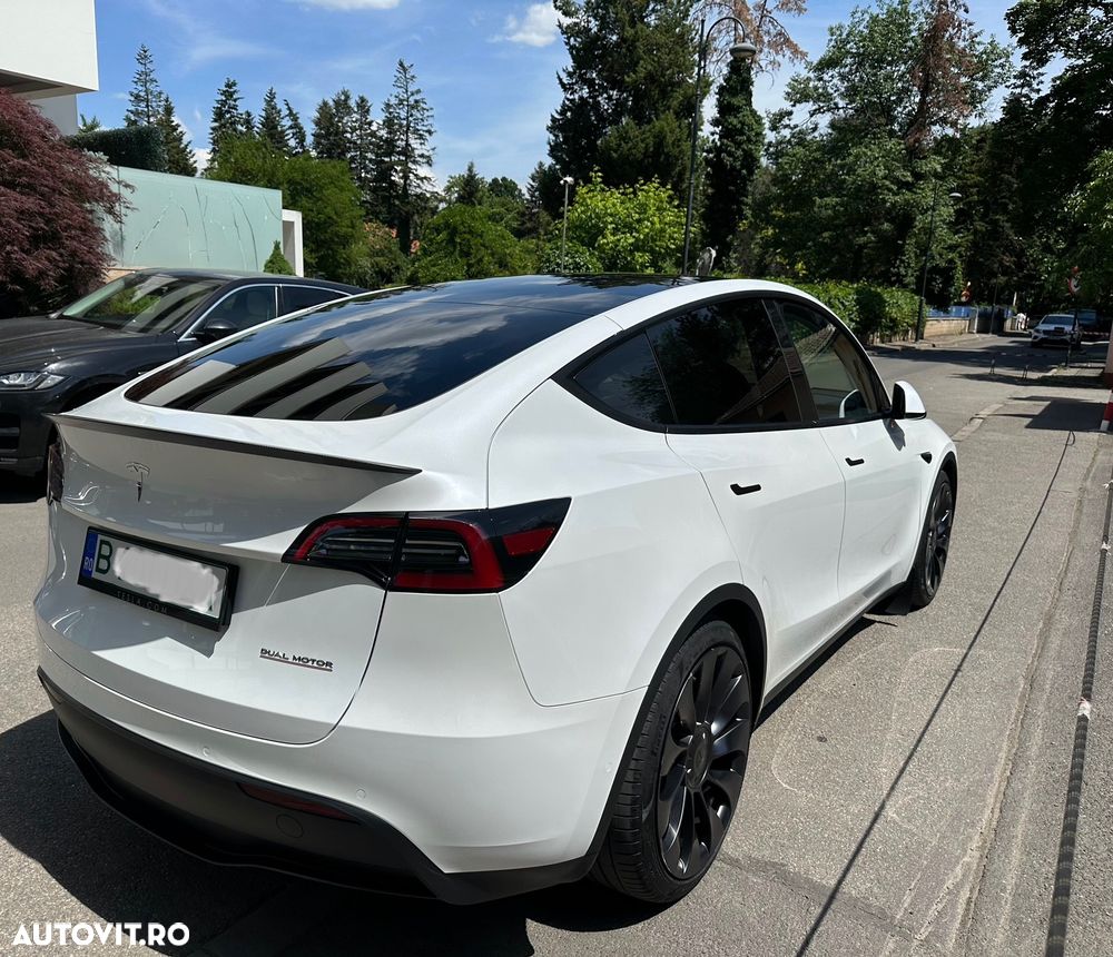 Second hand Tesla Model Y - 44 625 EUR, 26 000 km - Autovit