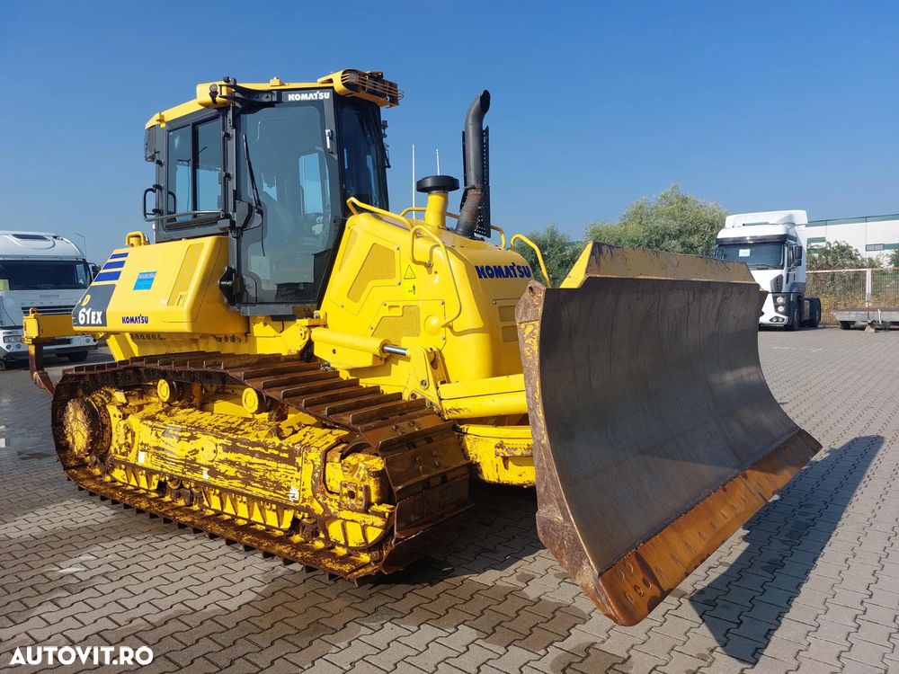 Second hand Komatsu KOMATSU D61EX 24E0 BULDOZER CU SCARIFICATOR SI LAMA ...