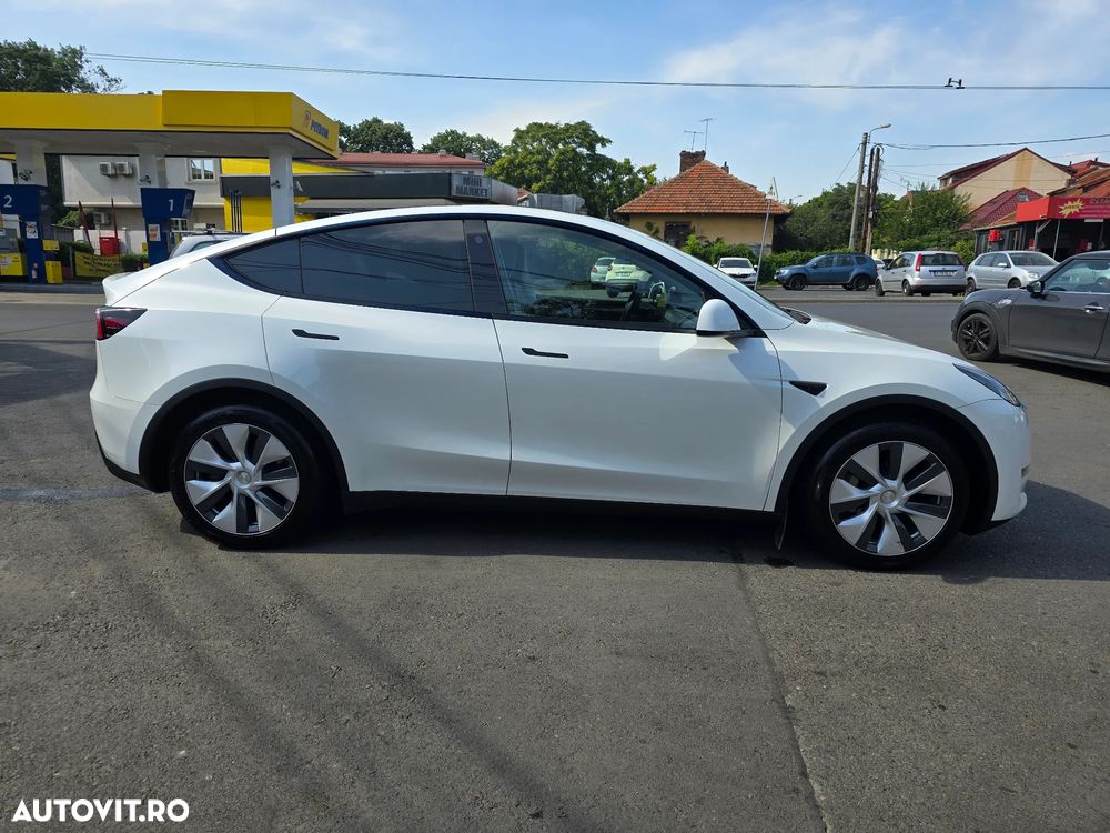 Second hand Tesla Model Y - 43 900 EUR, 44 900 km - Autovit