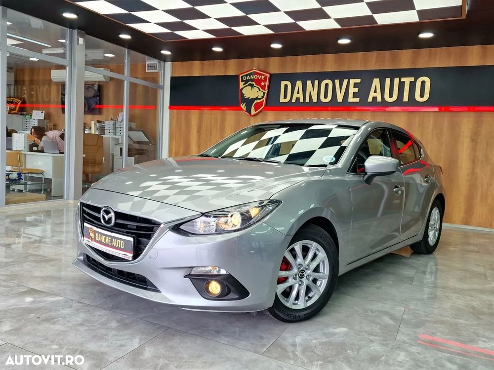Second hand Mazda 3 - 10 999 EUR, 199 000 km - Autovit