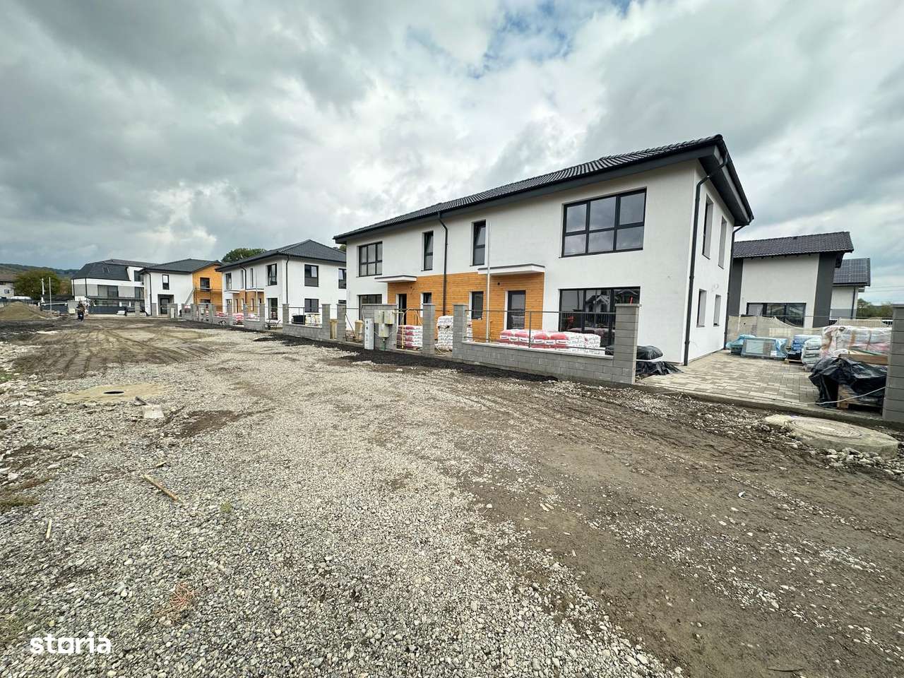 4 camere, casa de vanzare - Mures (judet), Livezeni - 9806872 • www ...