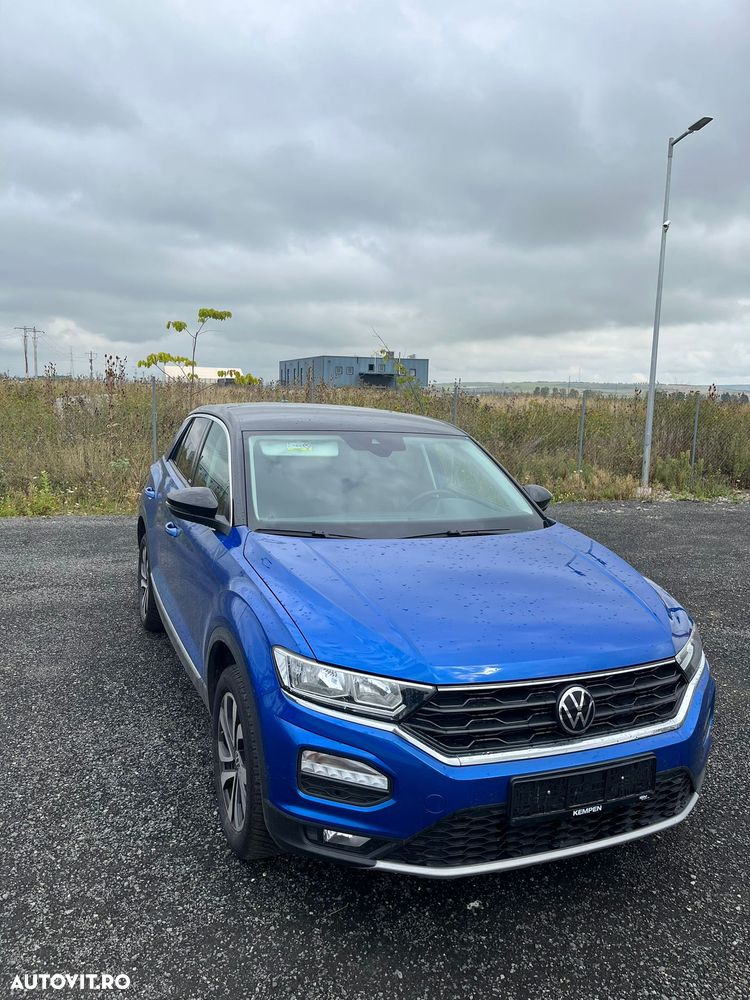 Second hand Volkswagen T-ROC - 26 178 EUR, 26 000 km, 2021 - autovit.ro