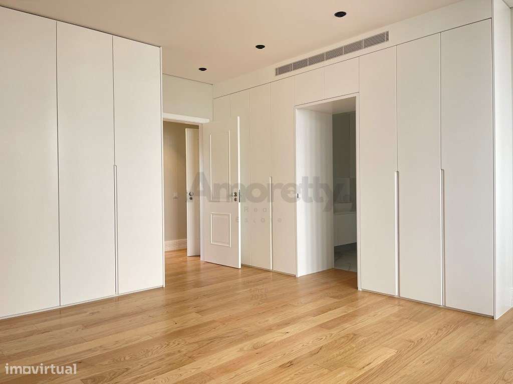 T2, apartamento para arrendar - Santo António, Lisboa - 18957075 • www ...