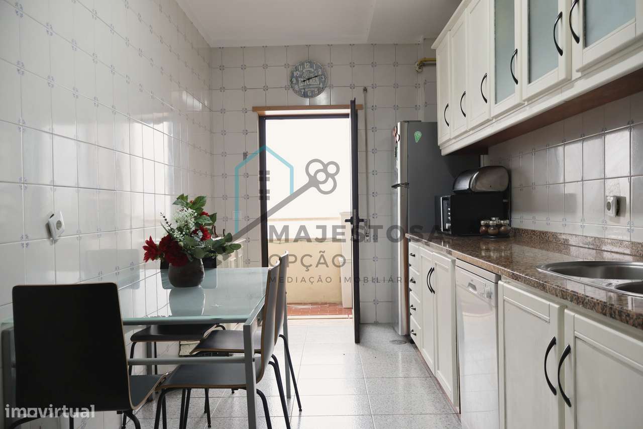 T4, apartamento para comprar - Rua Doutor Fialho de Almeida - Ferreiros, Ferreiros e Gondizalves ...