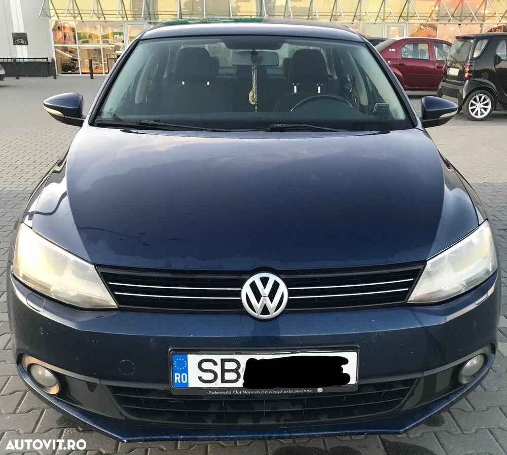 Second hand Volkswagen Jetta - 5 950 EUR, 254 000 km - Autovit