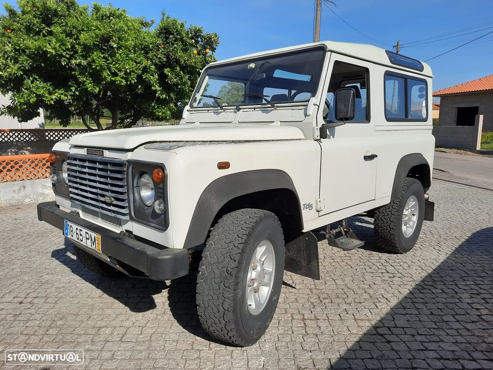 Usados Land Rover Defender - 31 500 EUR, 159 290 km, 2000 | Standvirtual