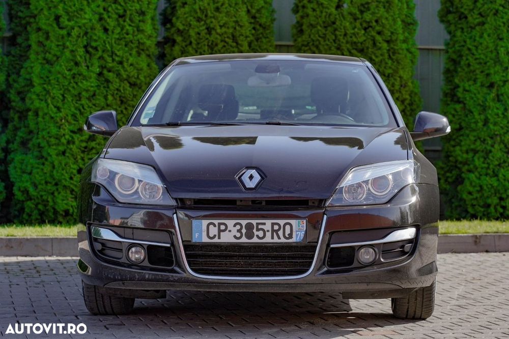 Second hand Renault Laguna - 5 850 EUR, 244 000 km, 2013 - autovit.ro