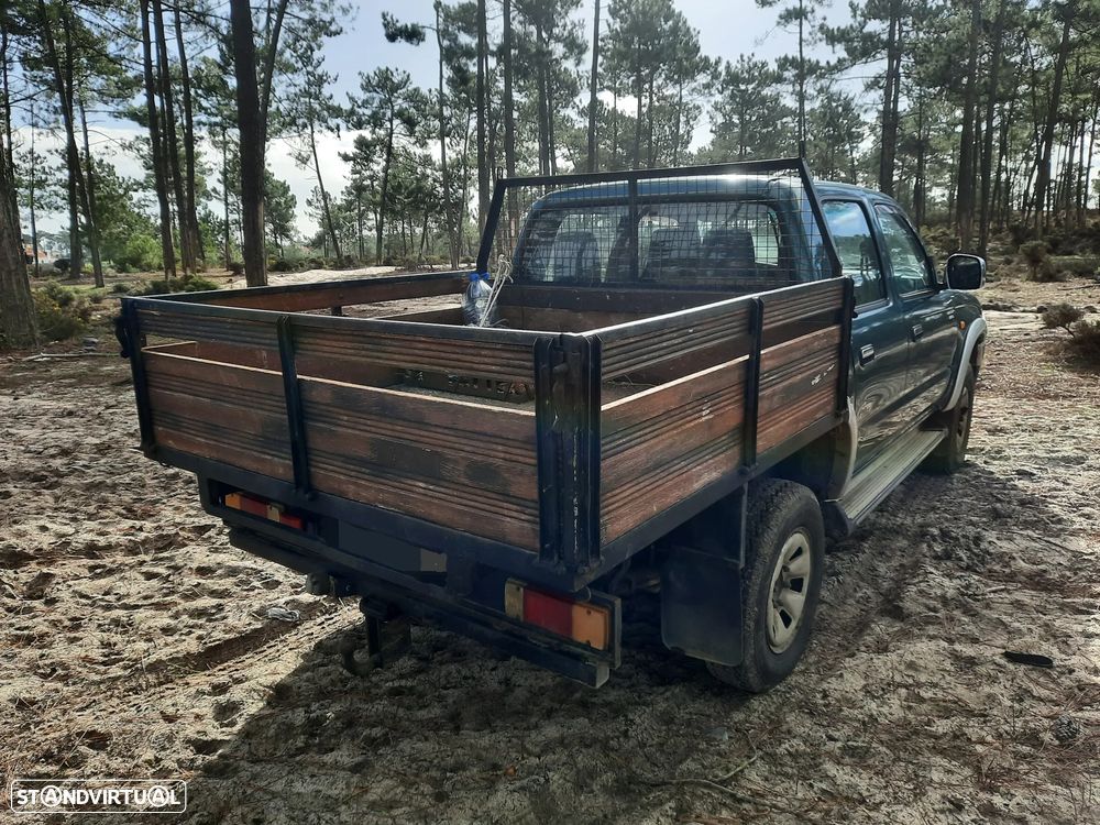 Usados Toyota Hilux - 15 000 EUR, 306 000 km, 2000 - Standvirtual