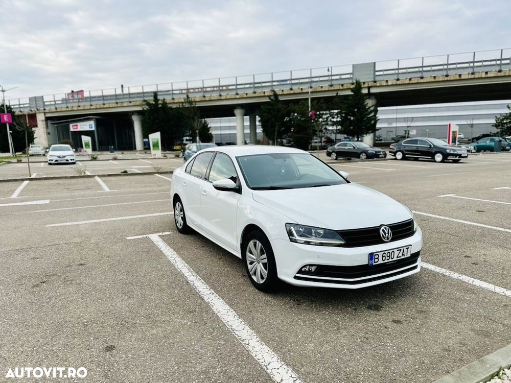 Second hand Volkswagen Jetta - 12 000 EUR, 108 000 km - Autovit