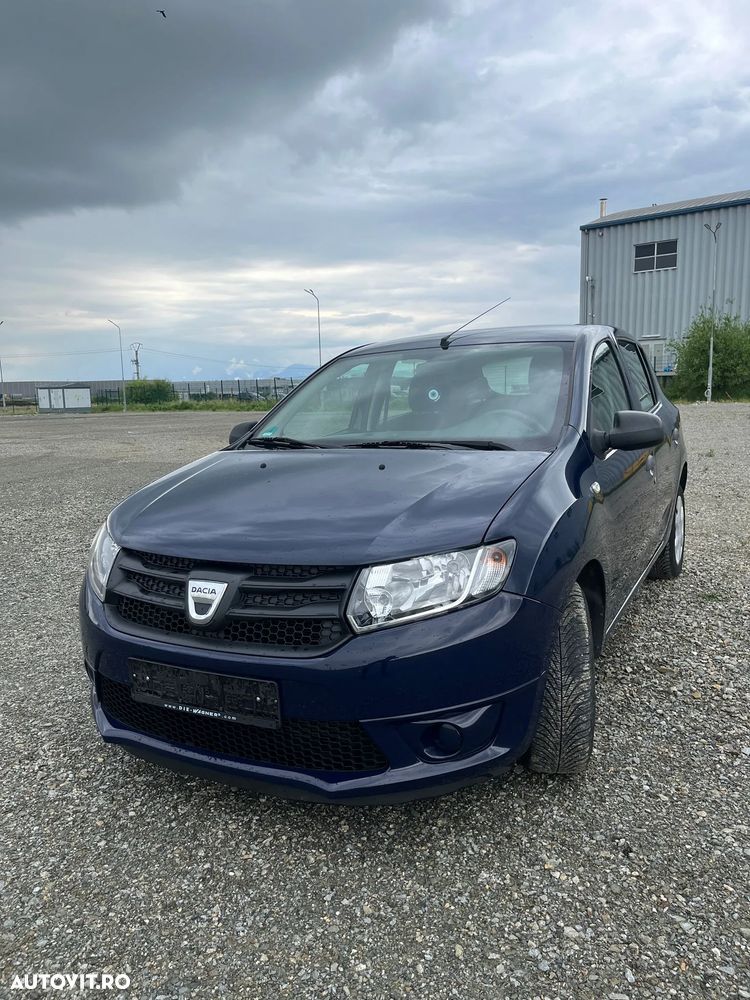 Second hand Dacia Sandero - 3 990 EUR, 87 000 km - Autovit