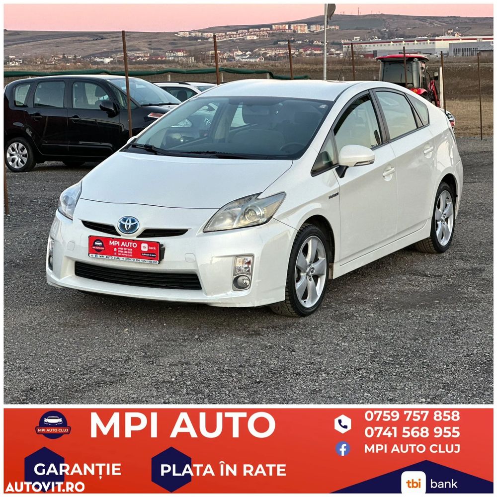 Second hand Toyota Prius - 7 500 EUR, 285 000 km - Autovit