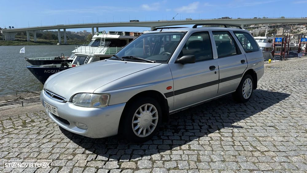 Usados Ford Escort SW - 3 790 EUR, 45 656 km, 1997 - Standvirtual