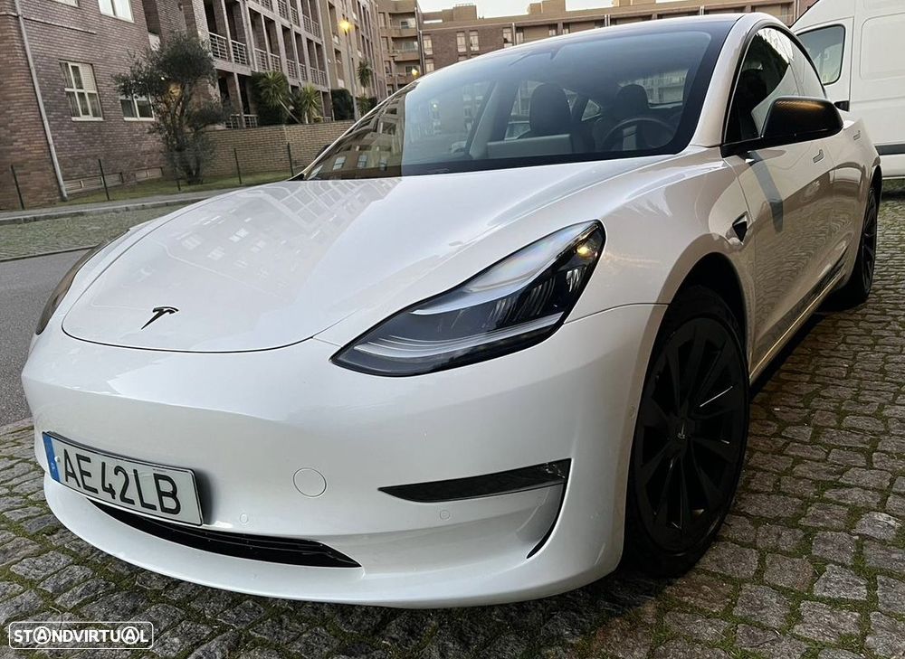 Usados Tesla Model 3 - 35 000 EUR, 90 000 km, 2021 - Standvirtual