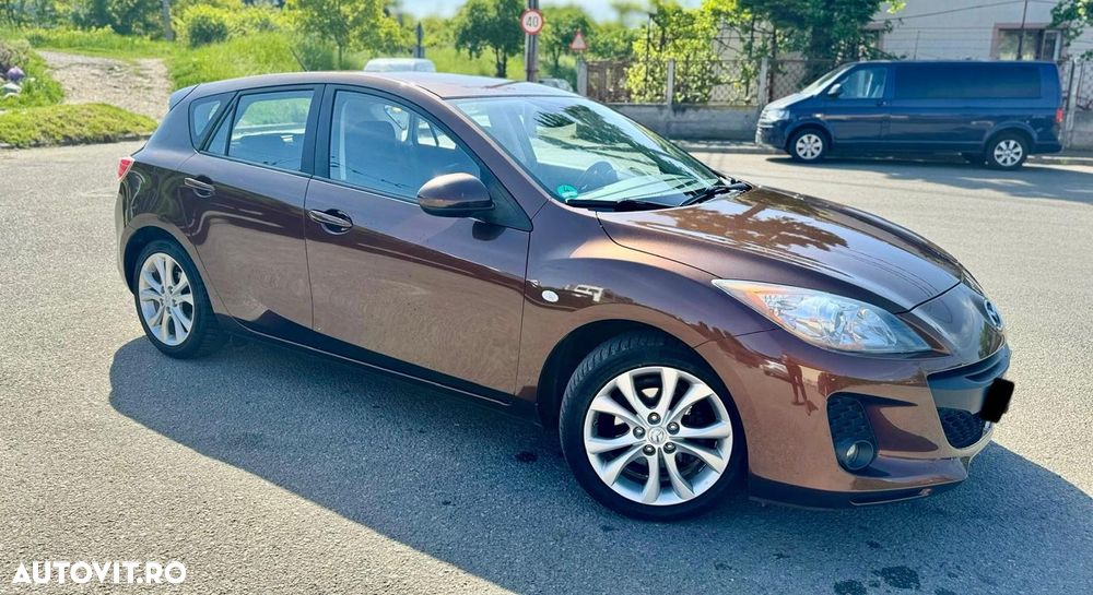 Second hand Mazda 3 - 6 690 EUR, 135 000 km - Autovit