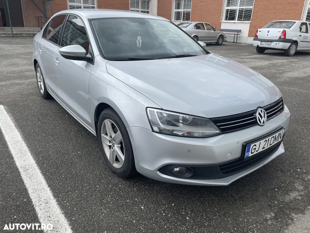 Second hand Volkswagen Jetta - 6 690 EUR, 142 500 km - Autovit