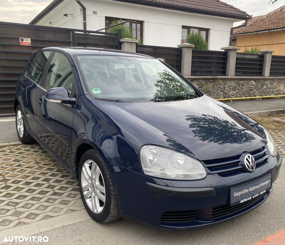 Second hand Volkswagen Golf - 2 699 EUR, 186 000 km, 2004 - autovit.ro
