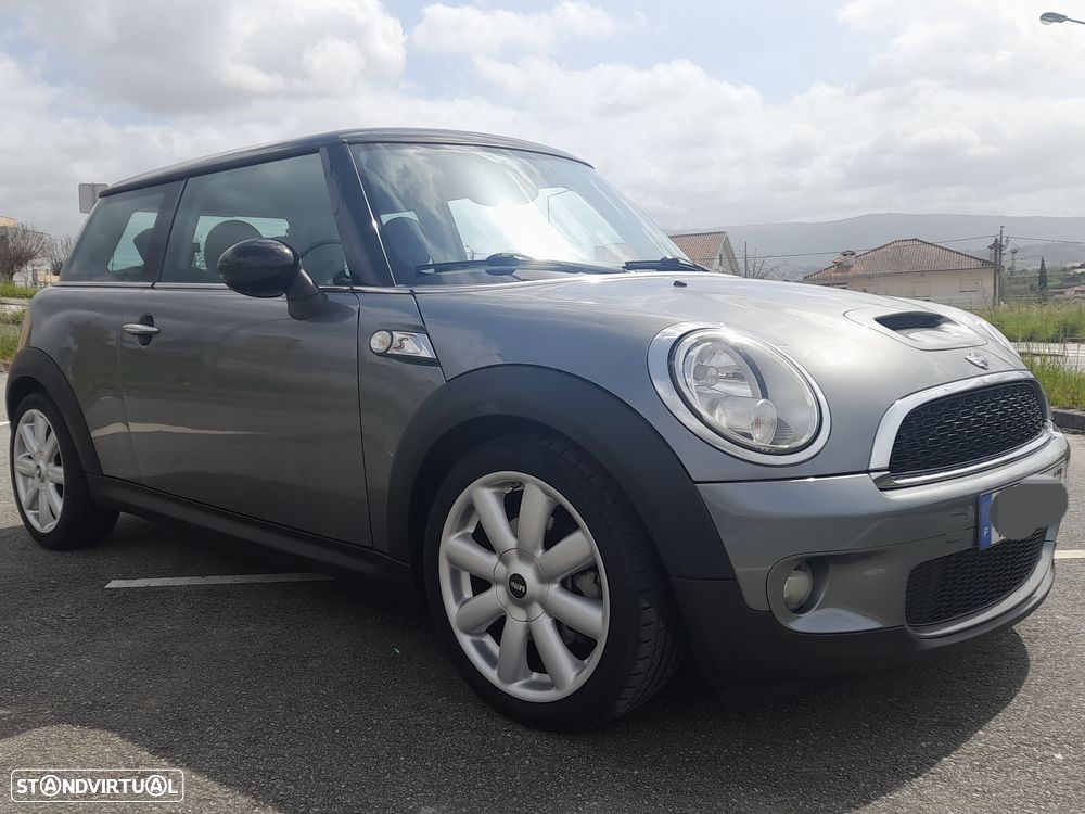 Usados MINI Cooper - 11 750 EUR, 129 000 km, 2010 - Standvirtual