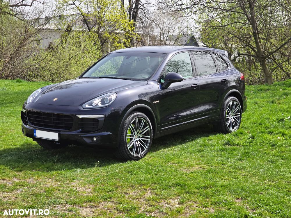Second hand Porsche Cayenne - 33 900 EUR, 224 000 km - Autovit