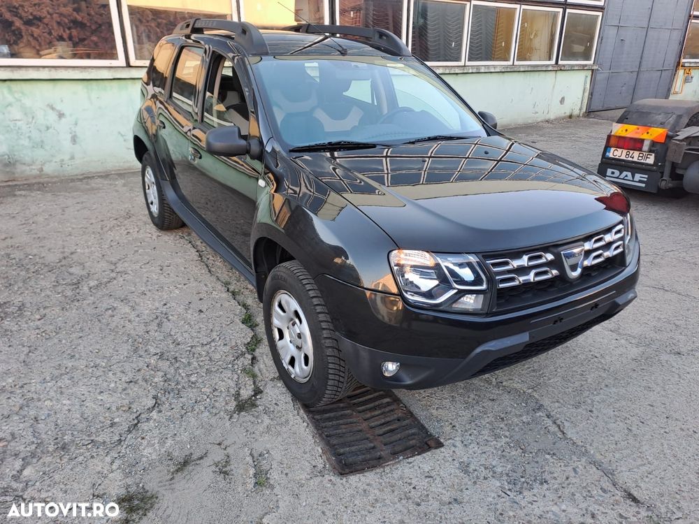 Second hand Dacia Duster - 5 300 EUR, 84 000 km - Autovit
