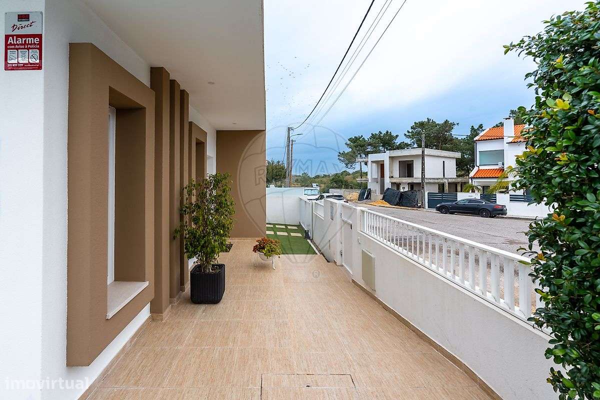 T2, moradia para comprar - Rua do Rato - Quinta do Rato, Amora ...