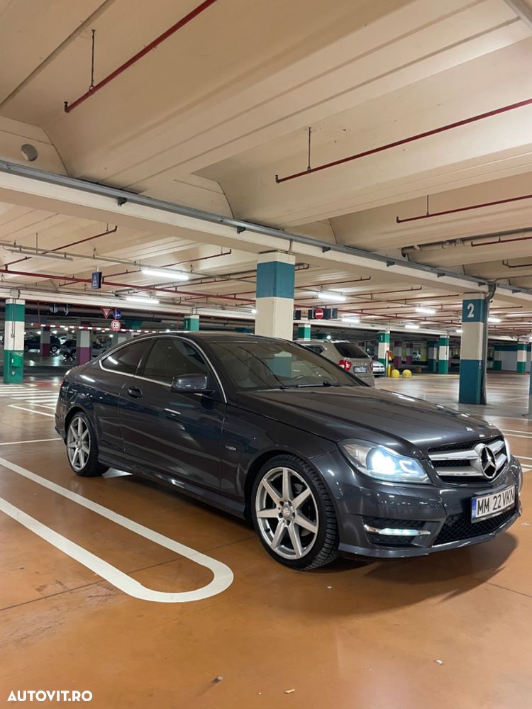 Second hand Mercedes-Benz C - 8 500 EUR, 229 000 km - Autovit