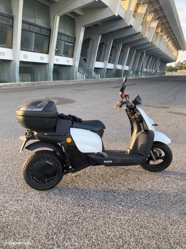 Usados Silence S03 - 2 400 EUR, 7 800 km, 2018 | Standvirtual