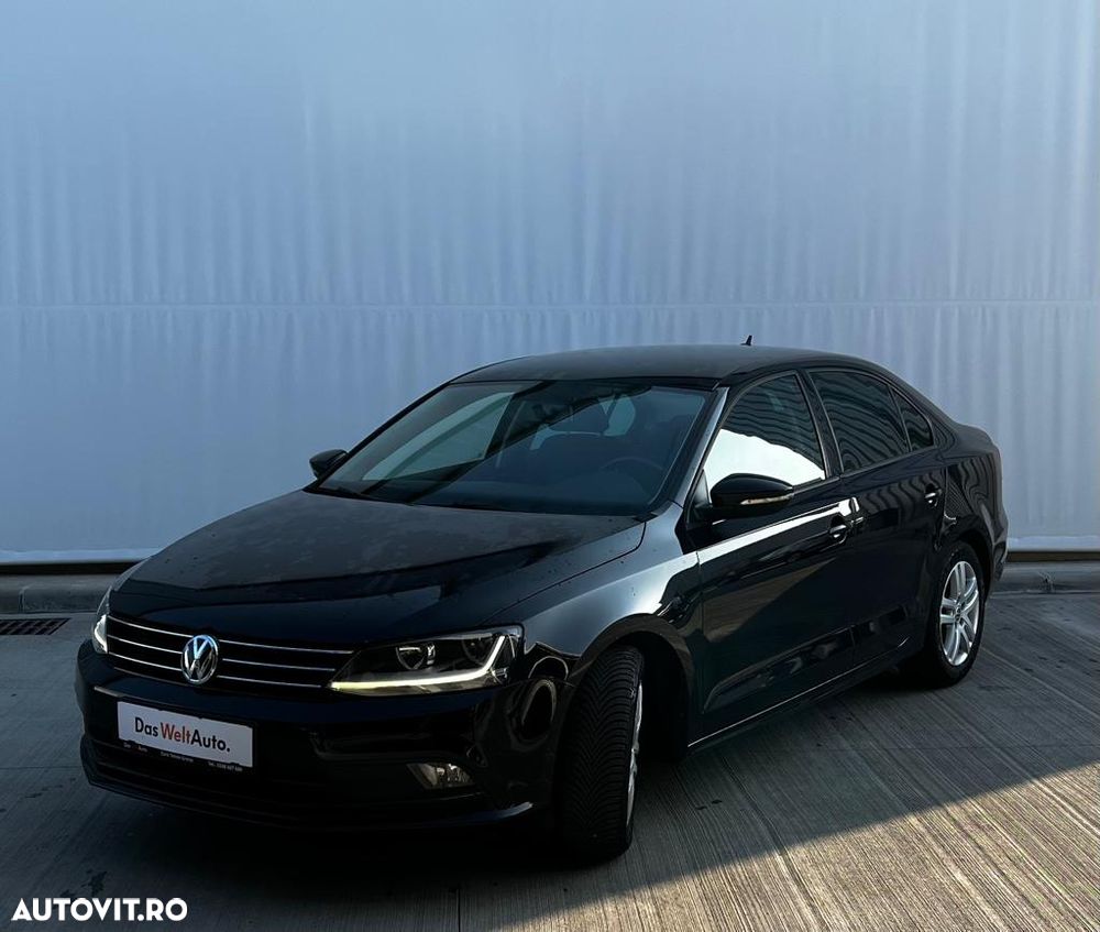 Second hand Volkswagen Jetta - 13 490 EUR, 82 403 km, 2017 - autovit.ro