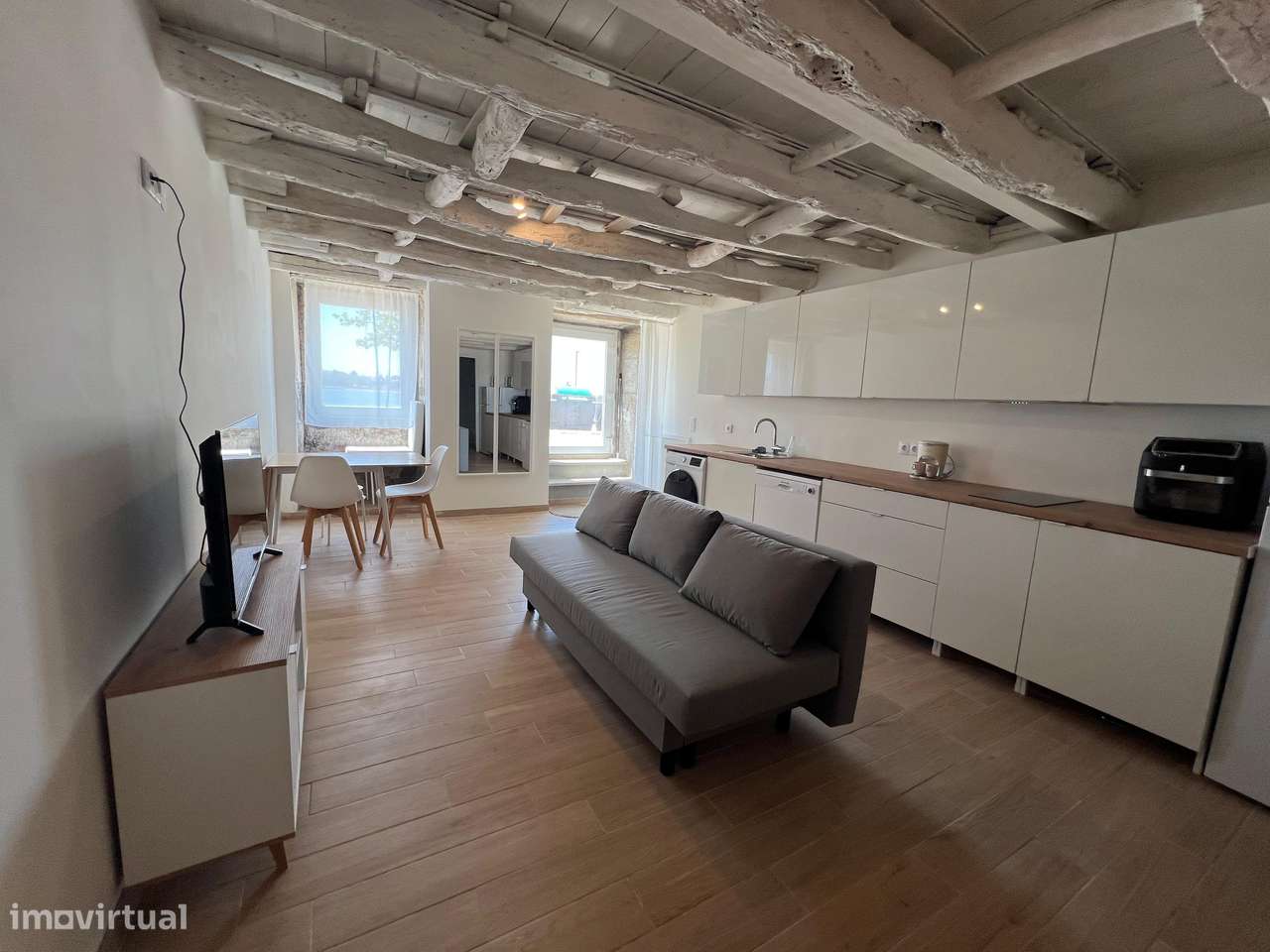 T1, apartamento para arrendar - Rua Sobreiras, Lordelo do Ouro e ...