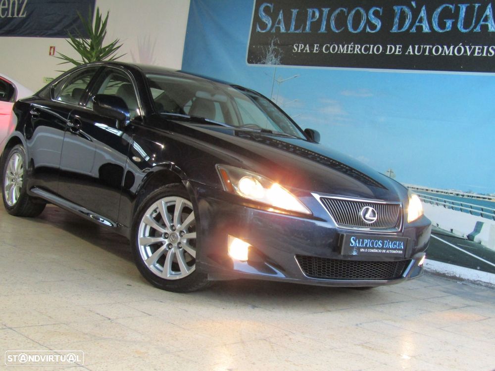 Usados Lexus IS 220 - 9 480 EUR, 160 000 km, 2006 - Standvirtual