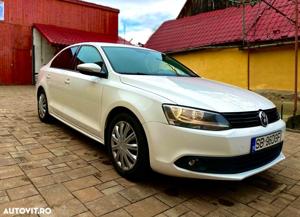 Second hand Volkswagen Jetta - 7 700 EUR, 232 339 km - Autovit