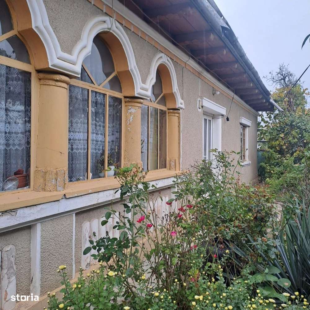 4 camere, casa de vanzare - Neamt (judet), Roman - 9008170 • www.storia.ro