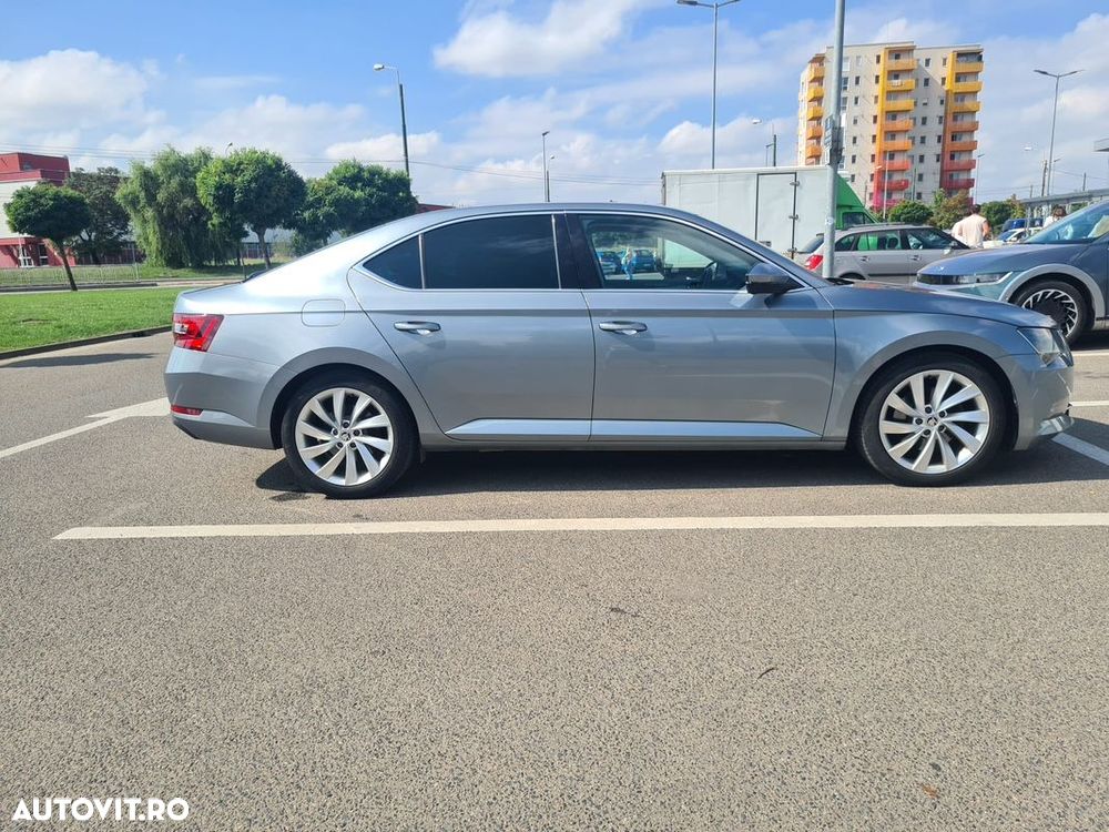 Second hand Skoda Superb - 24 500 EUR, 27 780 km, 2018 - autovit.ro