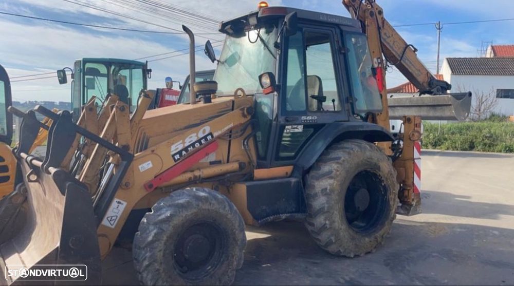 Usados Case SUPER LE 580 RANGER - 25 000 EUR, , 2000 | Standvirtual