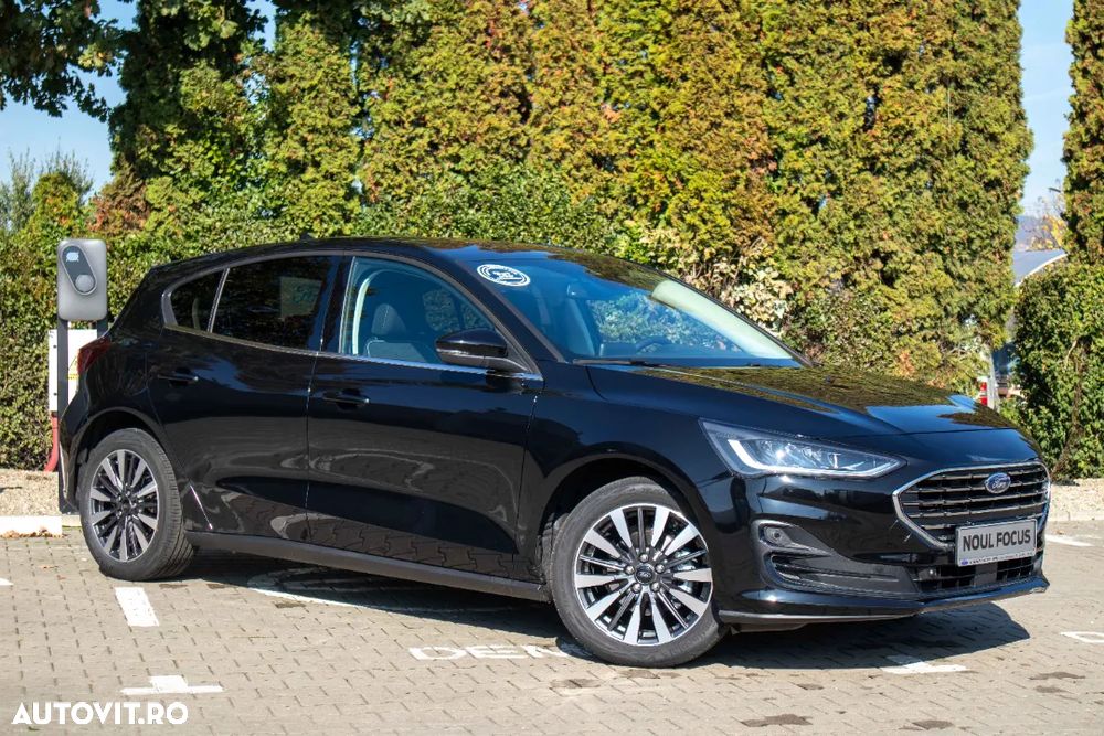 Nou Ford Focus - 24 757 EUR, 3 km, 2022 - autovit.ro