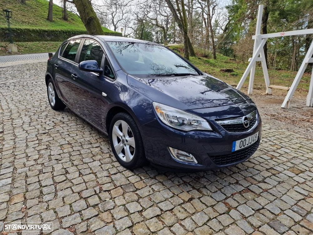 Usados Opel Astra - 6 750 EUR, 130 000 km, 2010 - Standvirtual