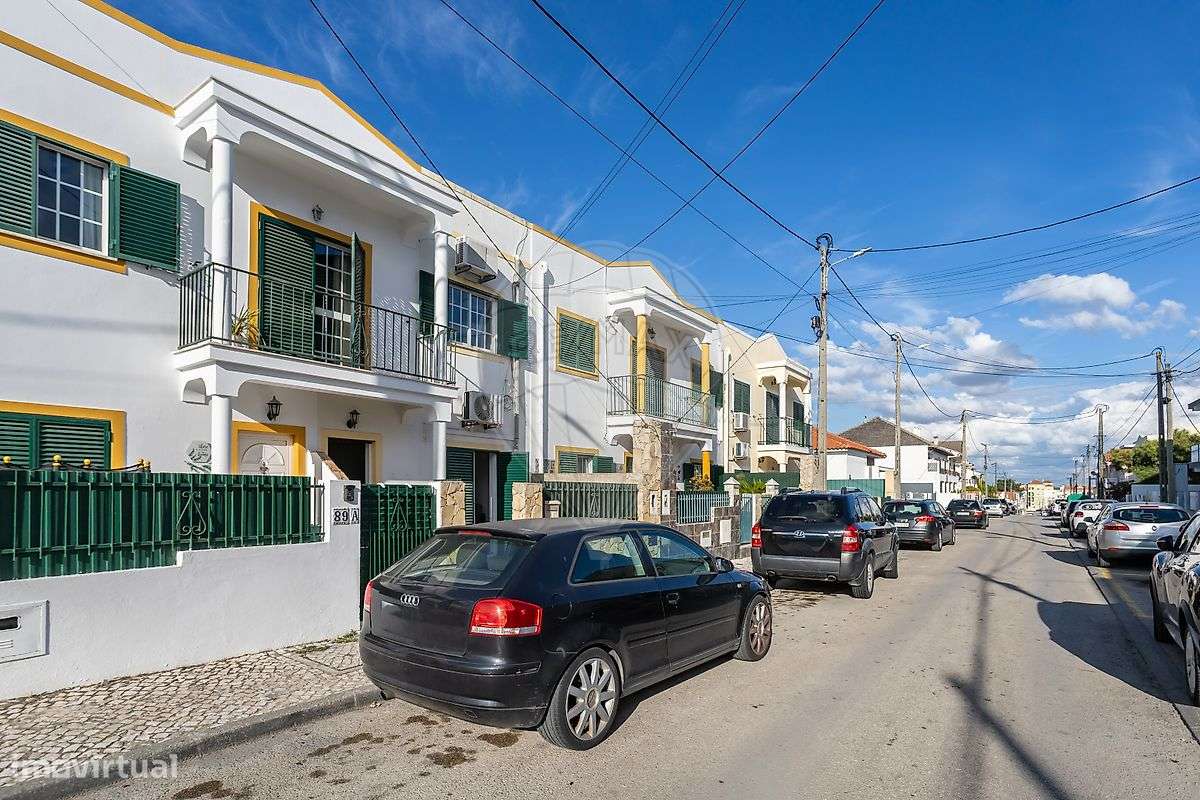 T3, moradia para comprar - Rua da República, Quinta do Conde - 18948134 • www.imovirtual.com