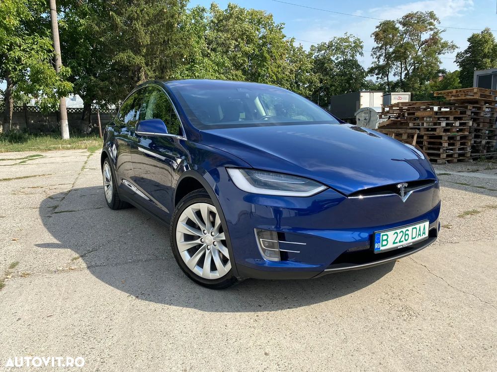 Second hand Tesla Model X - 56 499 EUR, 99 560 km, 2018 - autovit.ro