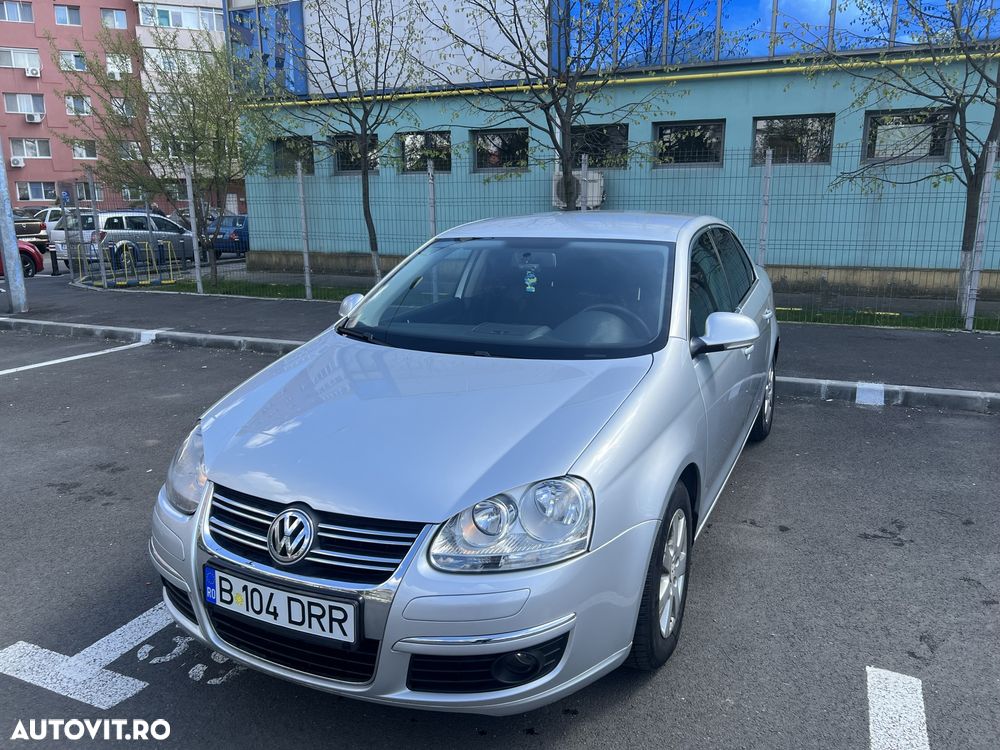 Second hand Volkswagen Jetta - 5 200 EUR, 149 000 km, 2010 - autovit.ro