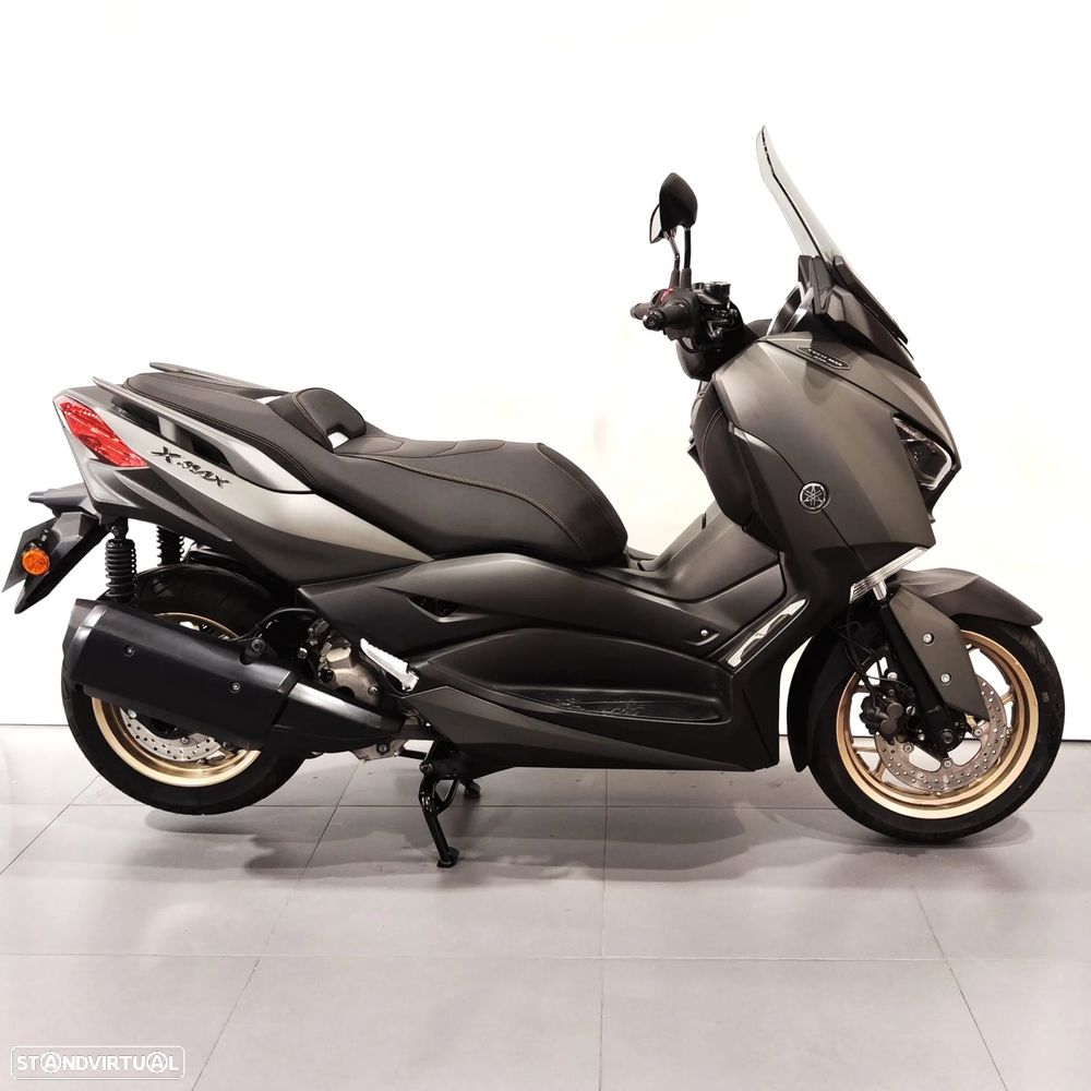 Usados Yamaha X-Max - 6 150 EUR, 4 600 km, 2021 - Standvirtual
