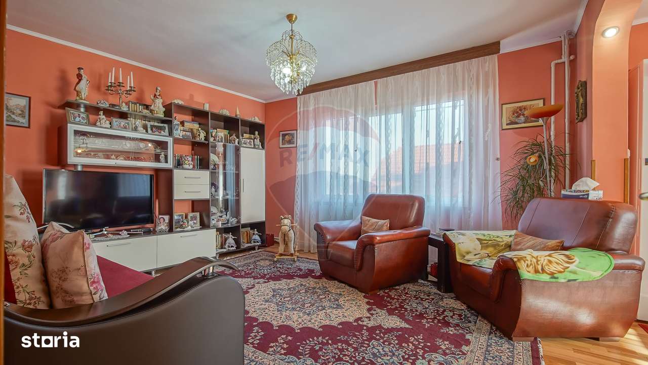 5 camere, casa de vanzare - Brasov (judet), Strada Ciresului - 9253340 ...
