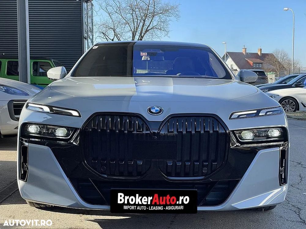 Second hand BMW Seria 7 - 126 997 EUR, 8 000 km - Autovit