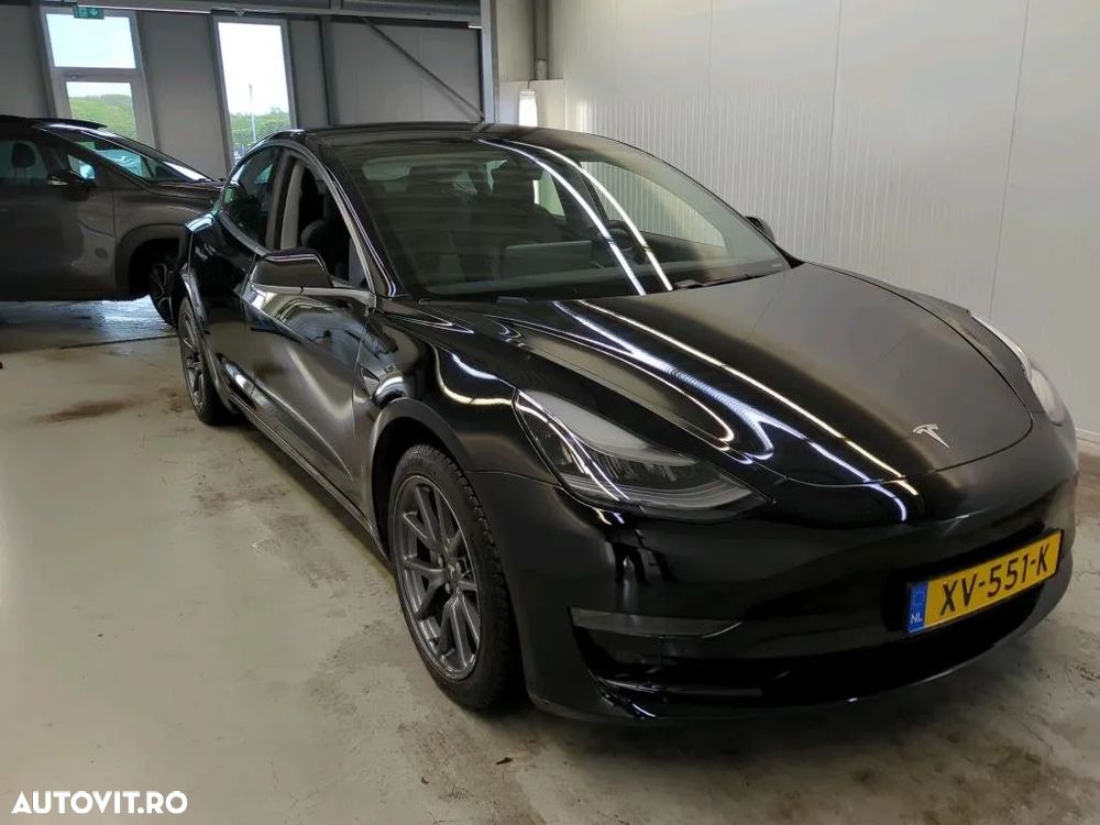 Second hand Tesla Model 3 - 24 700 EUR, 153 000 km - Autovit