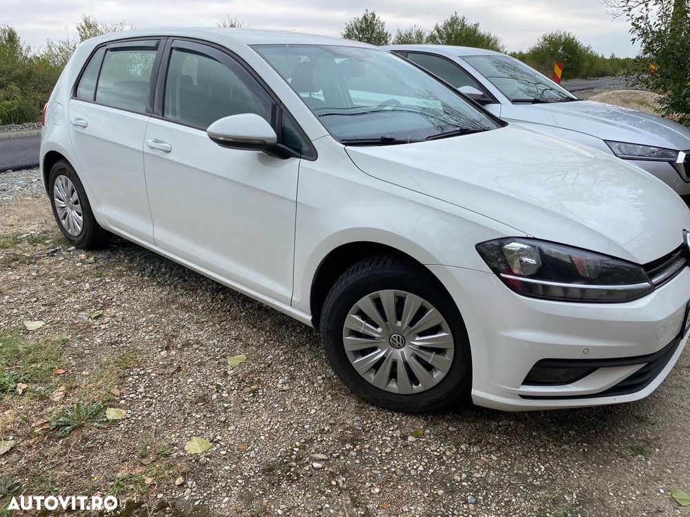 Second hand Volkswagen Golf - 9 900 EUR, 108 000 km - Autovit