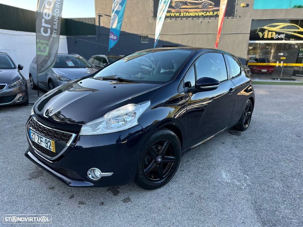 Usados Peugeot 208 - 8 490 EUR, 132 000 km, 2013 | Standvirtual