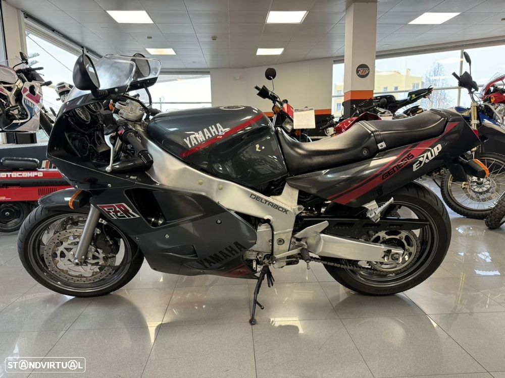 Usados Yamaha FZR - 7 950 EUR, 12 390 km, 1990 - Standvirtual