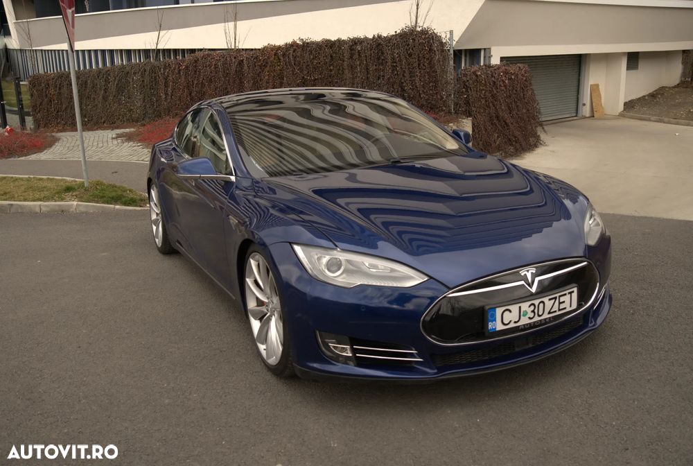 Second hand Tesla Model S - 26 000 EUR, 143 109 km - Autovit