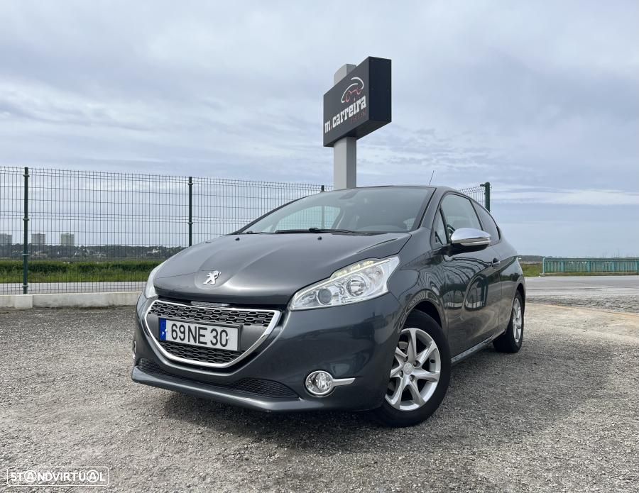 Usados Peugeot 208 - 7 400 EUR, 110 409 km, 2012 - Standvirtual