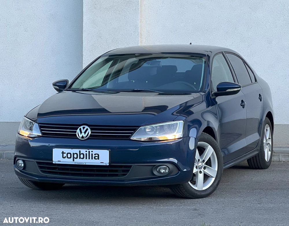 Second hand Volkswagen Jetta - 7 650 EUR, 180 650 km - Autovit