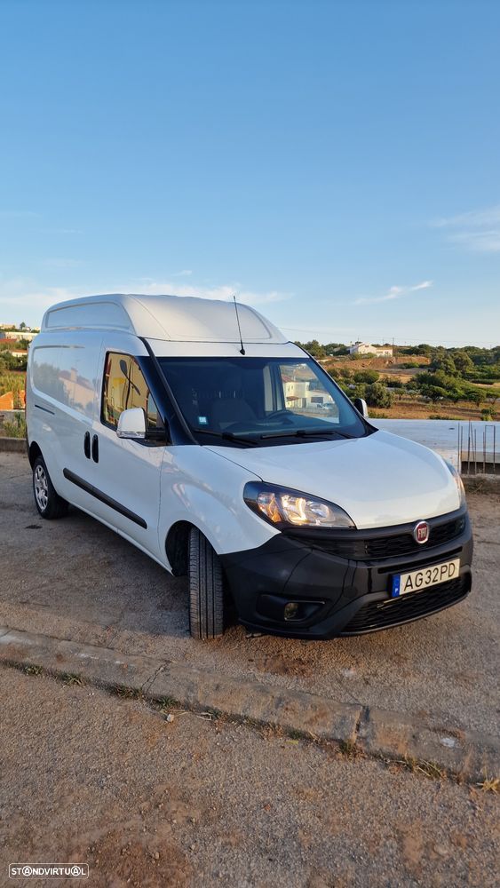 Usados Fiat Doblo XL - 21 990 EUR, 22 960 km, 2021 | Standvirtual