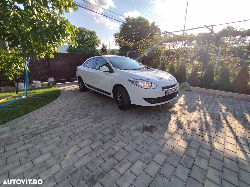 Second hand Renault Fluence - 5 150 EUR, 328 245 km, 2011 - autovit.ro